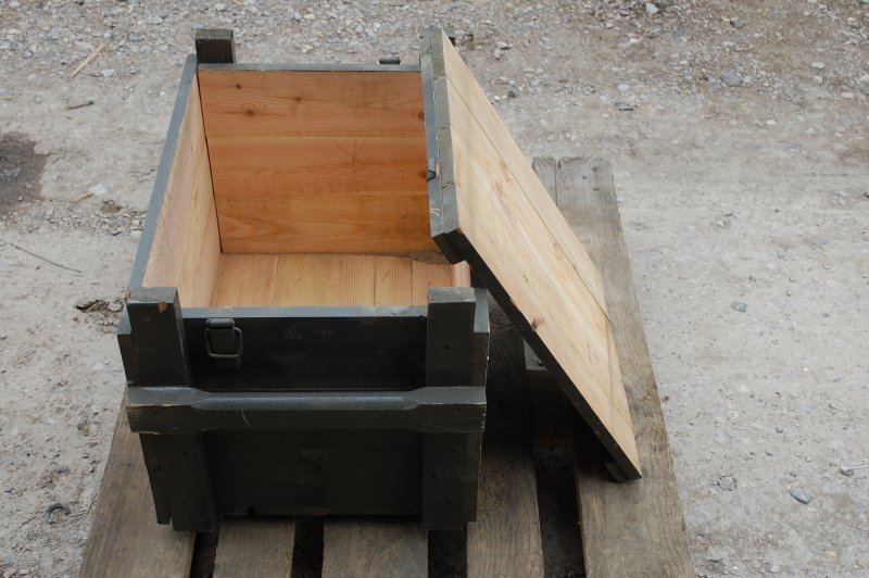 Military chests » Military chests - wooden » Military wooden chest 64x40x42